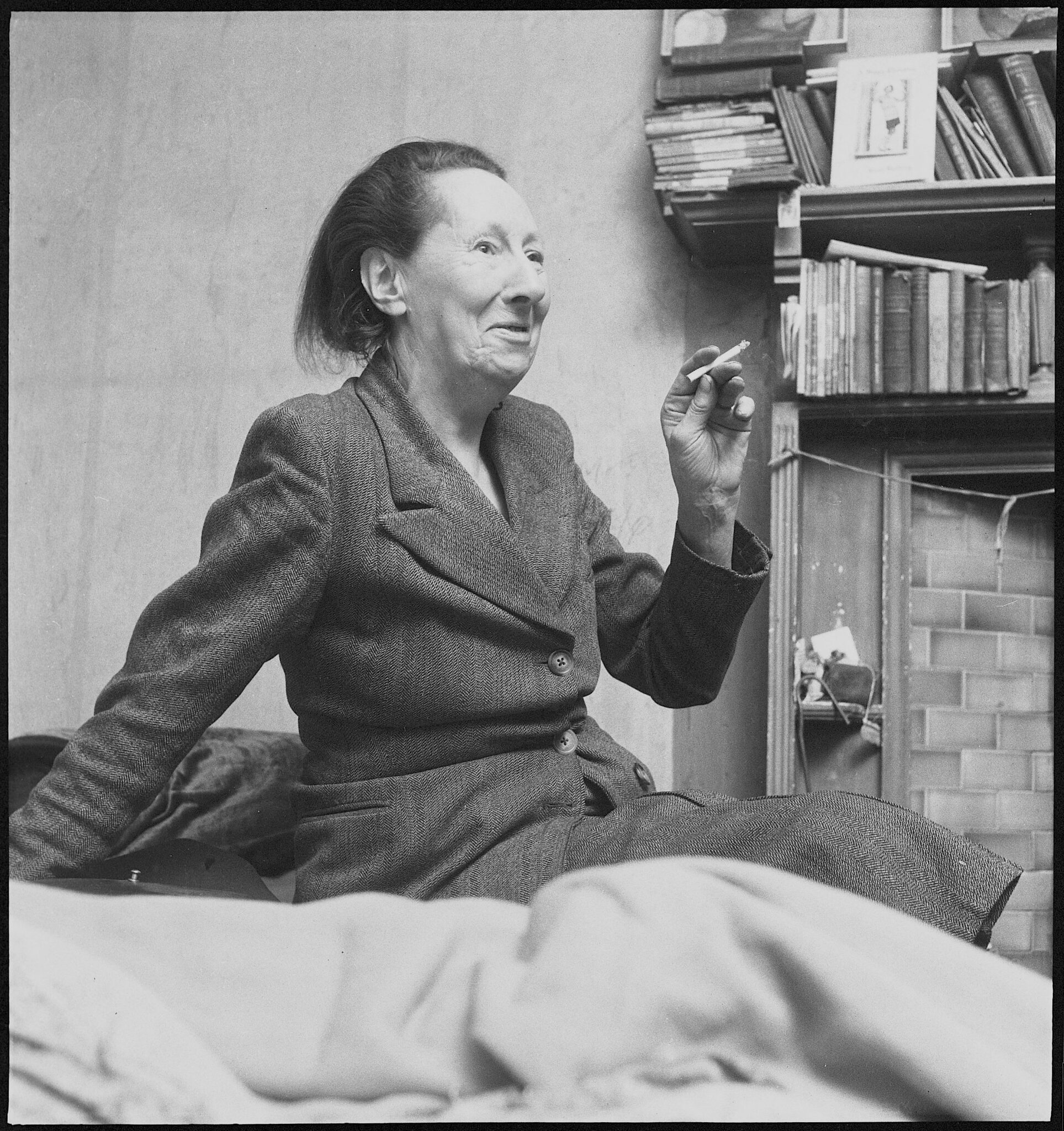 Nina Hamnett – adrianflowersarchive.com