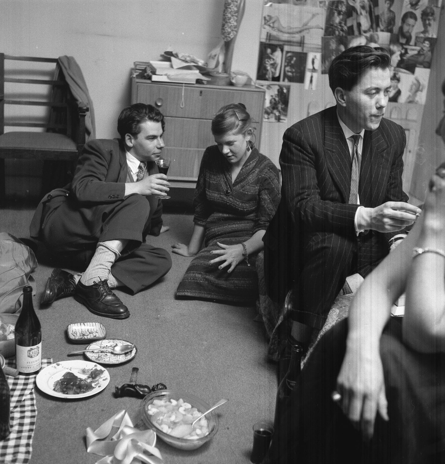 adrianflowersarchive.com – Adrian Flowers Archive of Photography