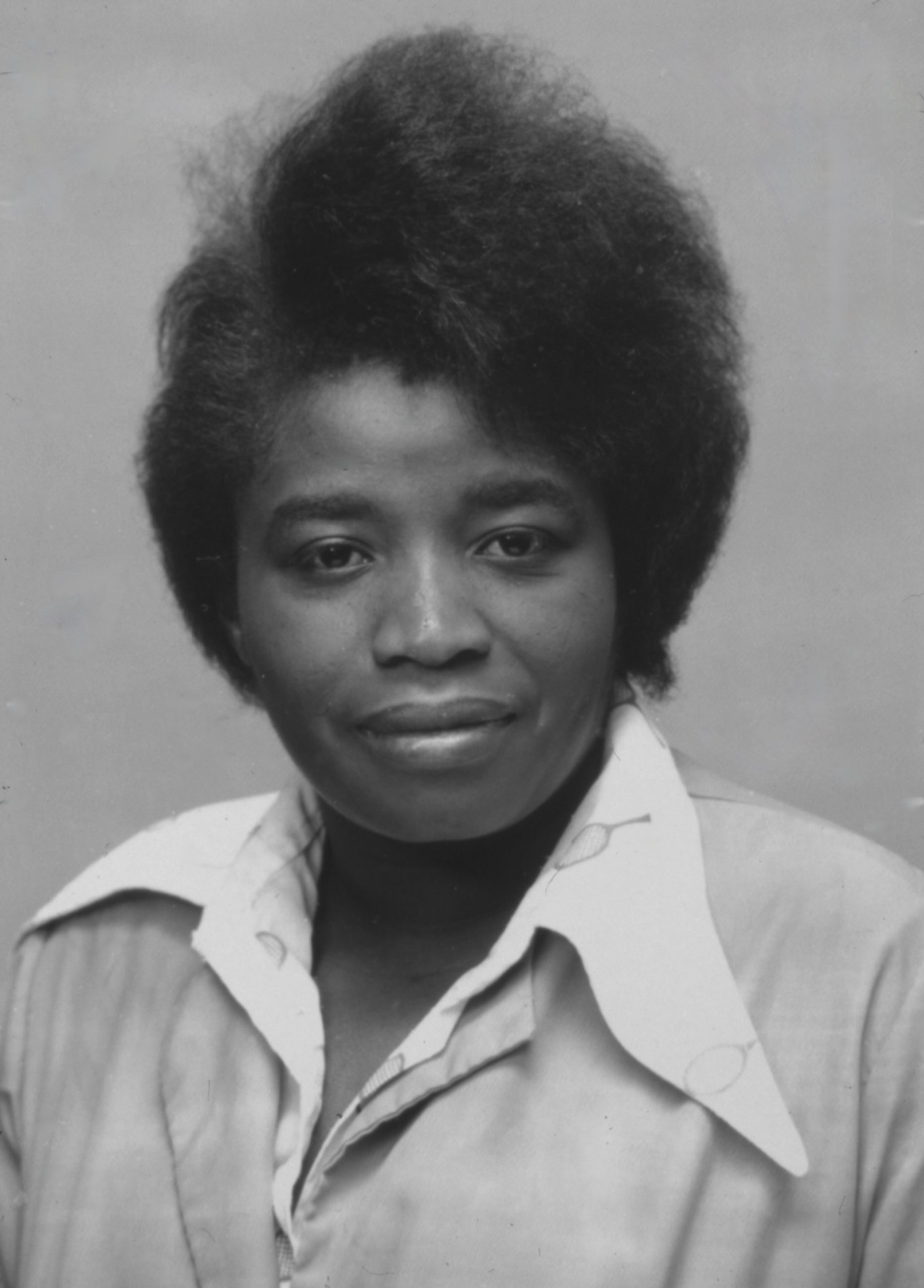 adrianflowersarchive.com